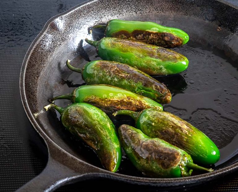 Chiles Toreados | Mexican Please