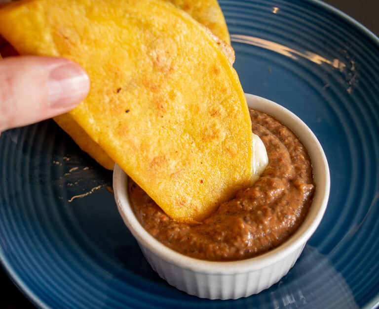 Quick Bean Dip For Dinner | Mexican Please